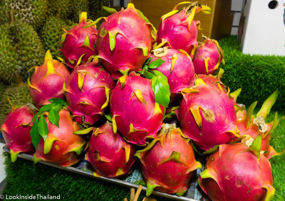 7 Must Try Thailand Fruits - Look Inside Thailand