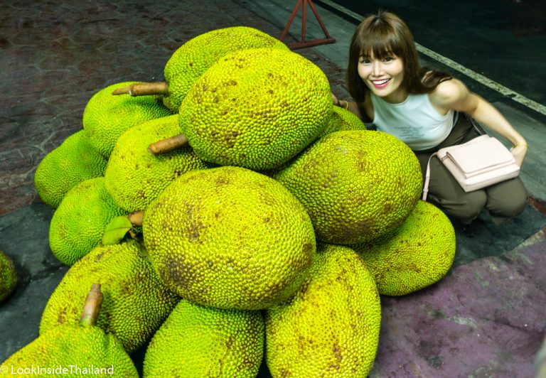 7 Must Try Thailand Fruits - Look Inside Thailand